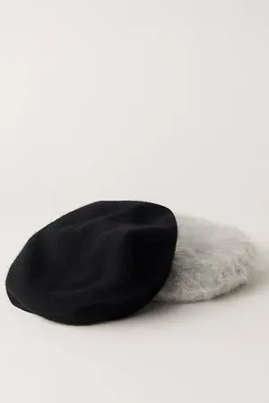 Free People Chic Cashmere Beret - Black