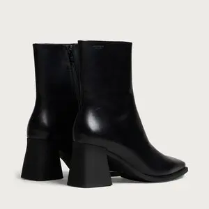 VAGABOND SHOEMAKERS Hedda Leather Ankle Boot