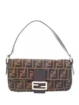 Fendi 2000-2010 Zucca Canvas Baguette Shoulder Bag - Brown