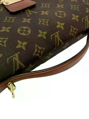 LOUIS VUITTON 1991 Monogram Monceau 26 Satchel