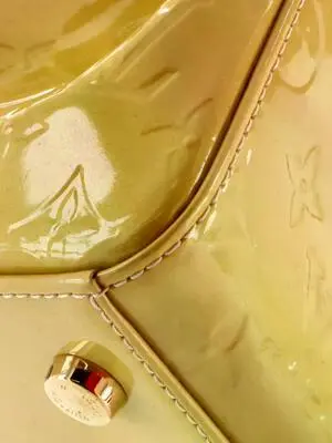 LOUIS VUITTON Brea Handbag Monogram Vernis Mm Satchel