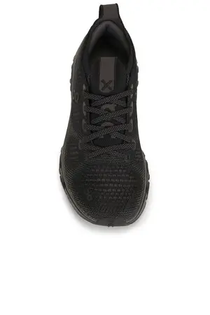 On X Tempo In Black