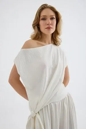 MONLICIA Torina Draped Viscose Top