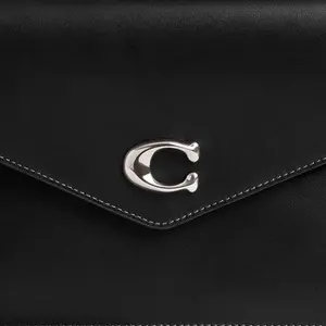 COACH Essential Chain Shoulder Strap Clutch