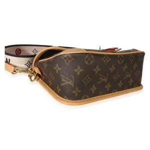 LOUIS VUITTON Monogram Canvas Diane Shoulder Bag