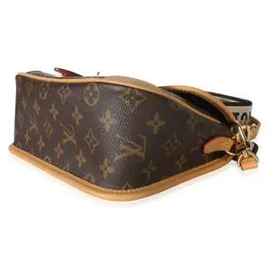 LOUIS VUITTON Monogram Canvas Diane Shoulder Bag - Brown
