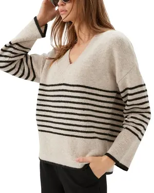 Karen Kane Printed V-neck Sweater - Oatmeal/ Black