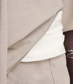VORANIDA Ruched-detail Perrin Trousers