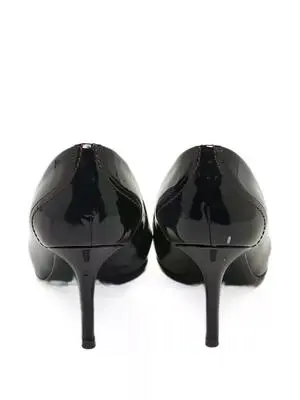 LOUIS VUITTON Round-toe Logo-plaque Pumps
