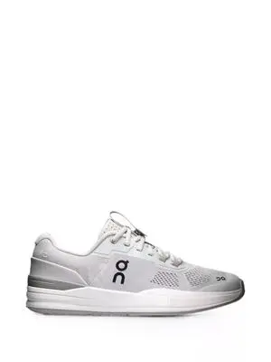 On The Roger Pro Sneakers