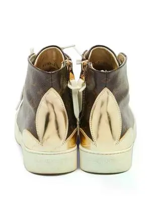 LOUIS VUITTON Stellar Monogram Sneakers
