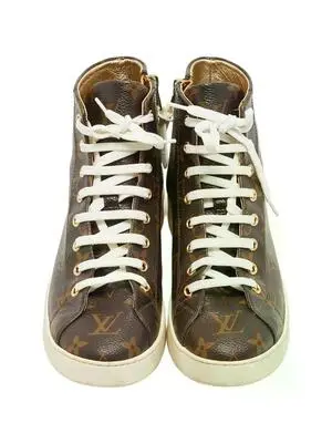 LOUIS VUITTON Stellar Monogram Sneakers