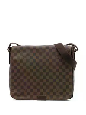 LOUIS VUITTON Damier Ebene Canvas District Mm Crossbody Bag