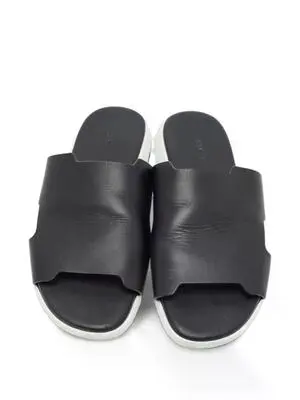 Hermès Emblème Flat Sandals