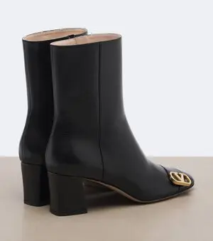 Valentino Garavani Veeside Leather Ankle Boots