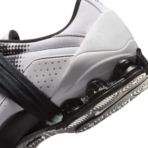 Nike Total90 Shox Magia Sneakers
