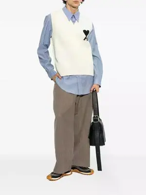AMI Paris White Sleeveless Wool Sweater With De Coeur