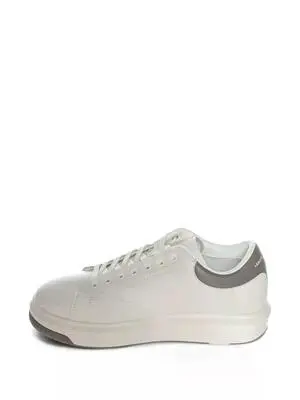 Armani Exchange Logo-embossed Low-top Sneakers - White