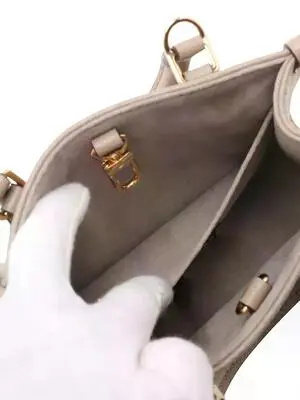 LOUIS VUITTON 2021-2026 Bicolor Monogram Empreinte Giant Onthego Bb Satchel