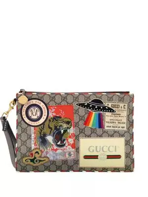 Gucci Courrier Pouch Gg Coated Canvas With Applique Clutch Bag - Brown