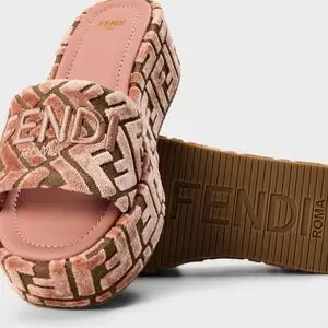 Fendi Logo Platform Sandals - Multicolor
