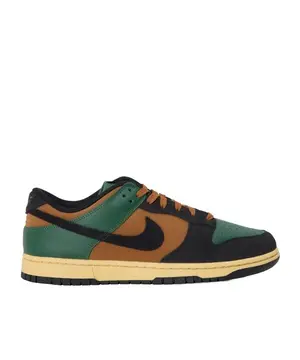 Nike Dunk Low Trainers