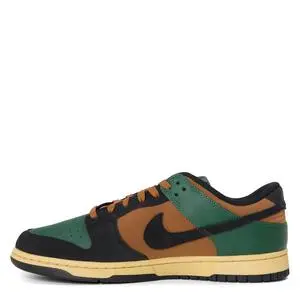 Nike Dunk Low Trainers