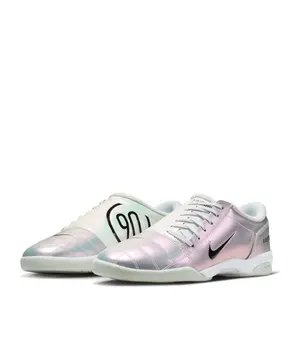 Nike Simple Sneakers