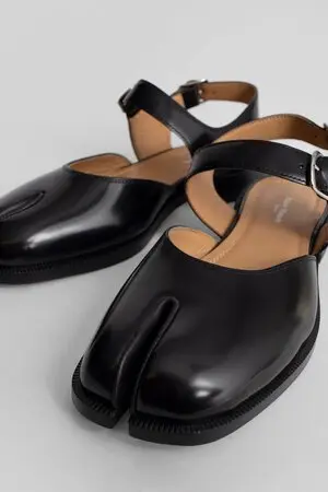 MAISON MARGIELA Tabi Buckled Shoes