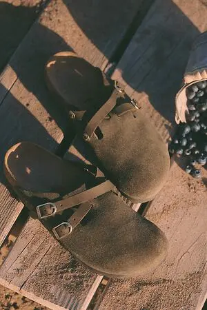 BIRKENSTOCK Blair Suede Clogs - Thyme