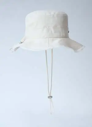 Jacquemus Le Bob Artichaut Bucket Hat - White