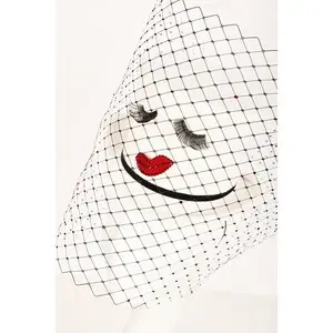 Victoria Grant White / Red / Black Blinkie