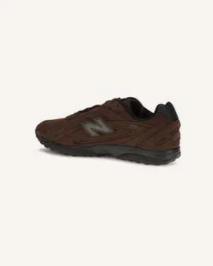 NEW BALANCE 204l Sneakers - Brown