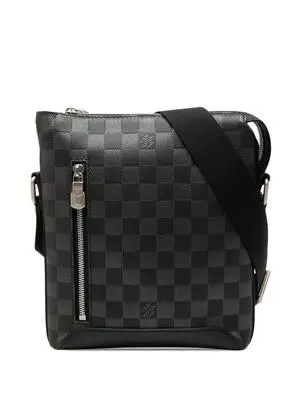 LOUIS VUITTON 2019 Damier Infini Discovery Messenger Bb Crossbody Bag - Black