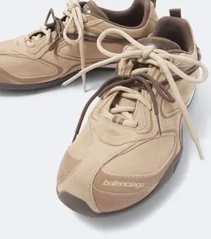 Balenciaga Radar Velvety Sneakers - Beige