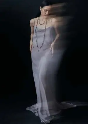 LUCY DELIUS Chaos Long Pearl Necklace