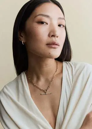 LUCY DELIUS Diamond T-bar Pendant