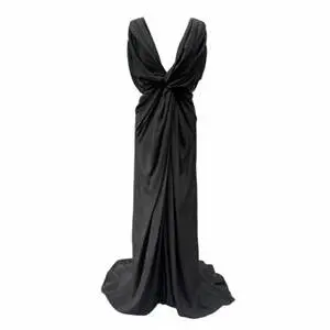 IMAATU Storm Gown Pure Silk Sculpting Deep V-neckline Slot Train Red Carpet - Black