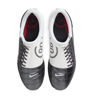 Nike Total 90 Lace-up Sneakers