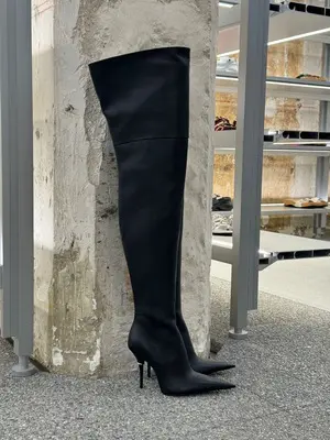 Balenciaga Pointed-toe Thigh High Stiletto Boots - Black