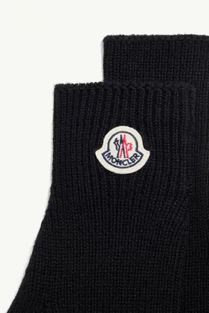 Moncler Logo Patch Knitted Gloves