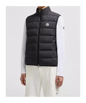 Moncler Padded Zip-up Gilet