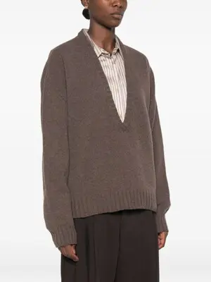 ALYSI Wool V-necked Jumper