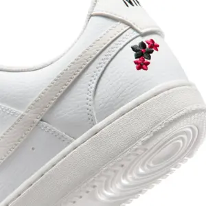 Nike Court Vision Low Se Sneakers - White
