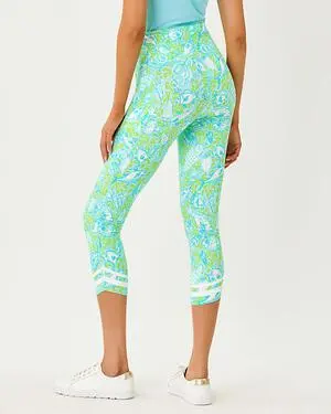 Lilly Pulitzer® Upf 50+ Luxletic 21" Weekender High Rise Crop Legging In Size