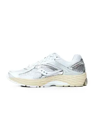 Saucony Mesh Panelled Sneakers - White/eggshell