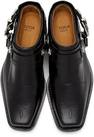 TOGA VIRILIS Buckled Leather Slip-on Boots