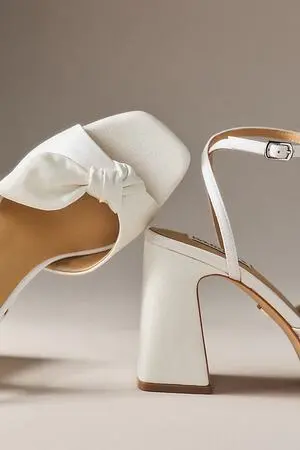 Badgley Mischka Yuki Bow Platform Sandals - White