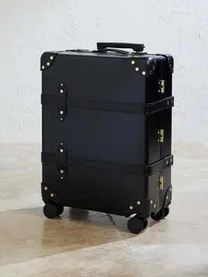 GLOBE-TROTTER Centenary Leather Carry-on Suitcase