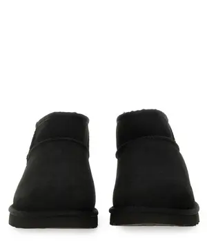 UGG Round-toed Boots